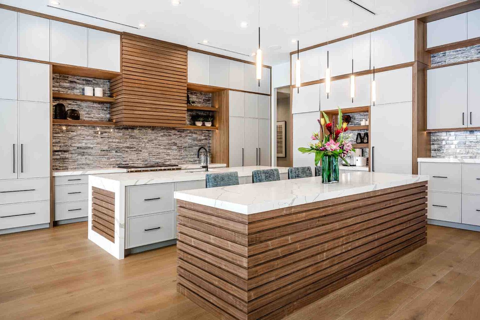 An Estate Like No Other: Bonura Custom Homes Unveils a Masterpiece of ...